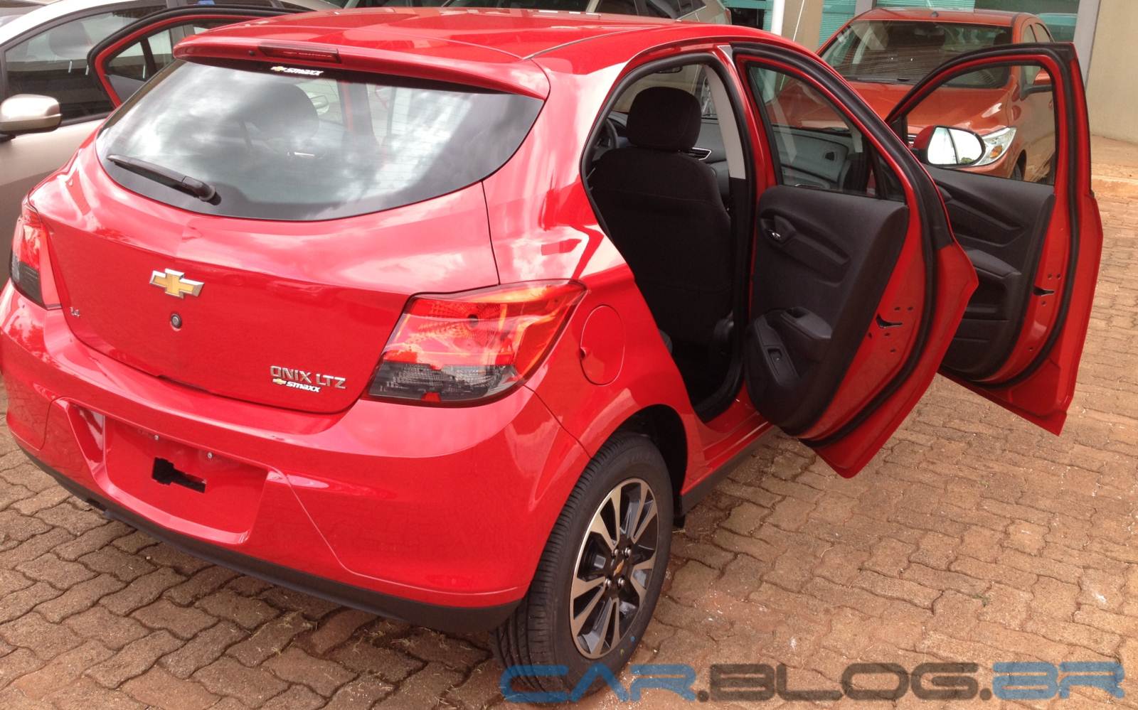 Chevrolet Onix LTZ 1.4: fotos, consumo, desempenho e ficha técnica