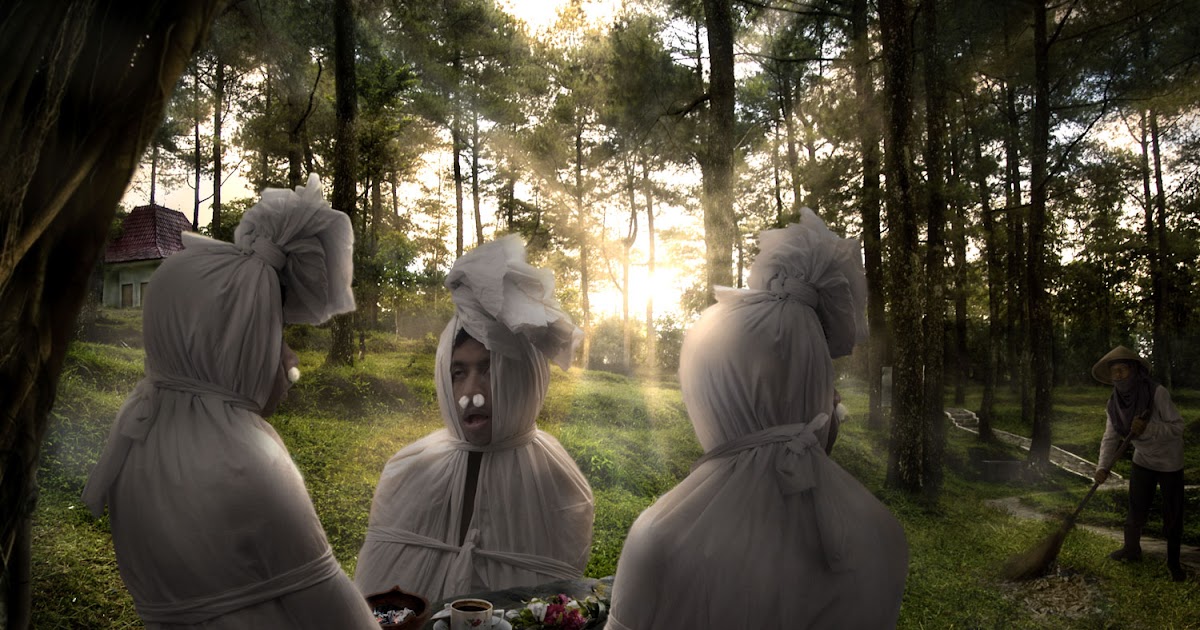 Kumpulan Foto Pocong - Video Penampakan Hantu