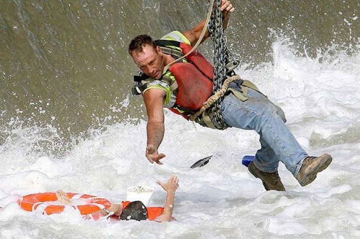 Celebrity Online Today Man Saved A Drowning Girl