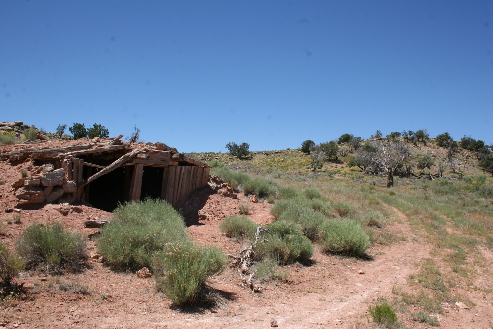 Southwest Explorations: Primitive Earth Shelter