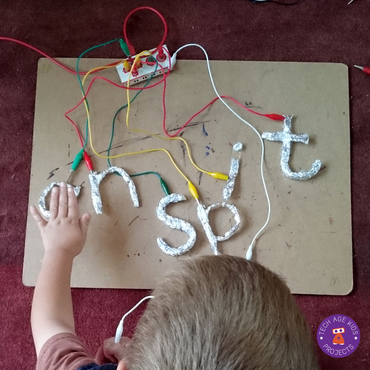 Learning Phonics with Makey Makey | Tech Age Kids | Technology for Children