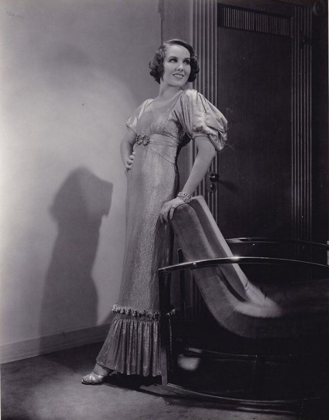 The Sweetest Girl in Pictures: 50 Beautiful Pics of Mary Brian in the ...