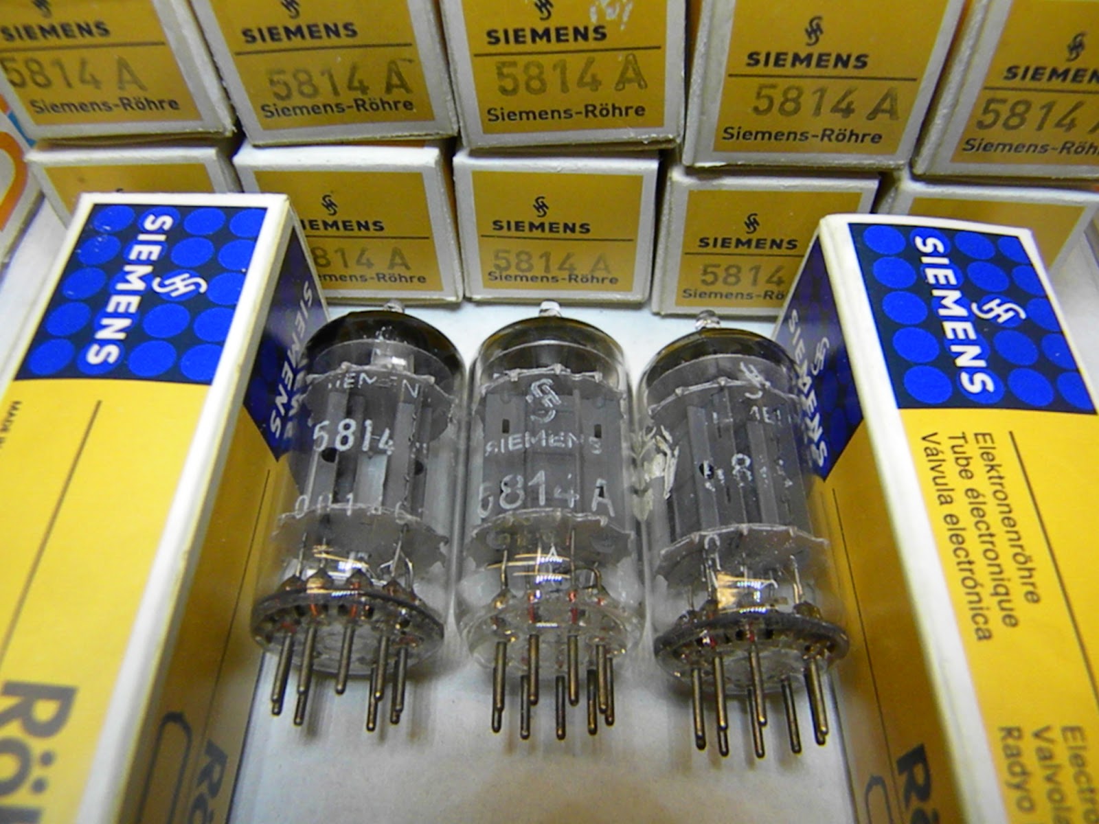 NOS Tube Store: SIEMENS 5814A / E82CC