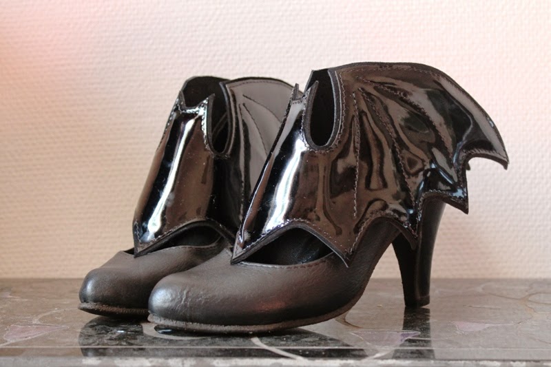 Päivänvarjon alla: Cloudberry lady Bat shoes