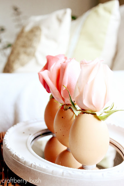 Easter decoration - DIY vases from egg shells