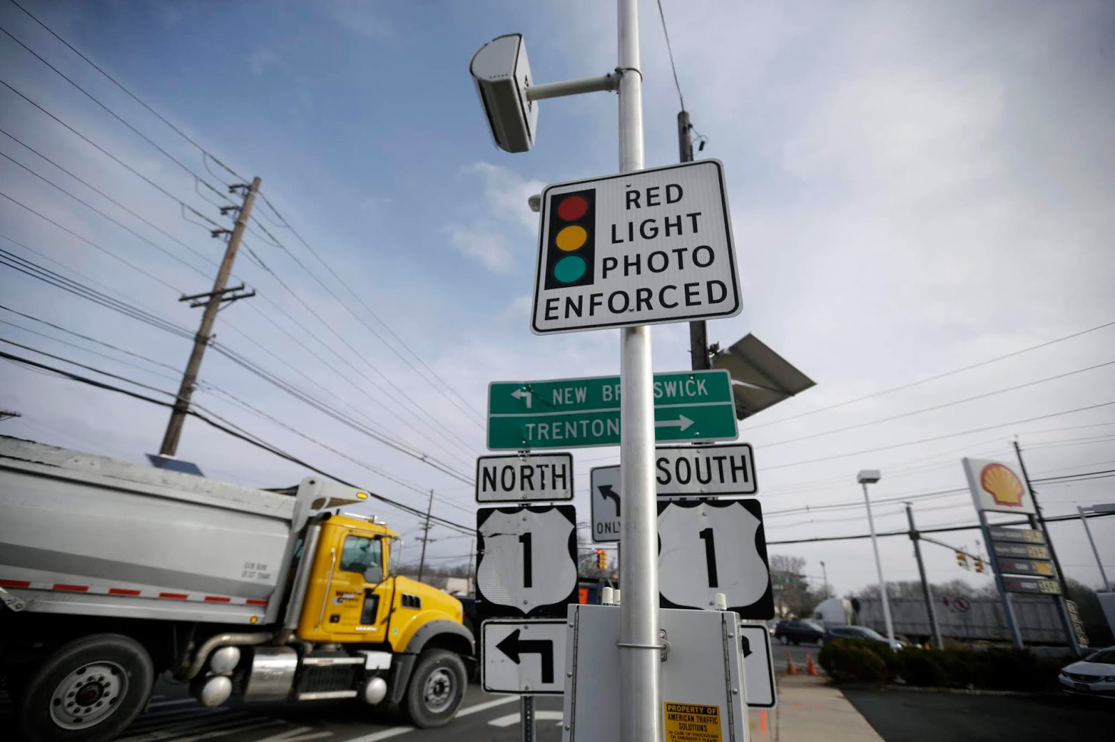 What Do Red Light Cameras Look Like?