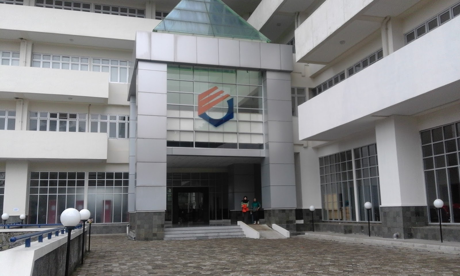 Manajemen Aset: Gedung-gedung yang ada di Polban