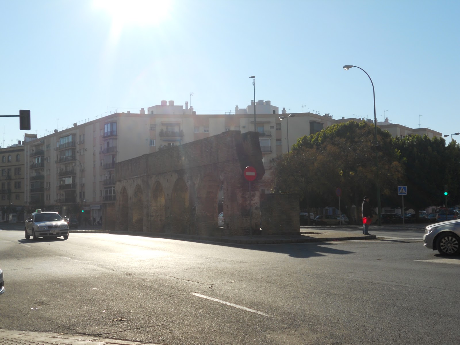 Historia y Genealogía: Acueducto de Sevilla.