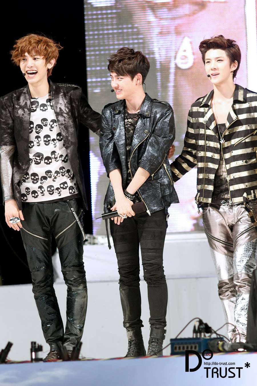 Voshow's Blogger: K-pop Big Trend "EXO" part 5 (lead Singer D.O)