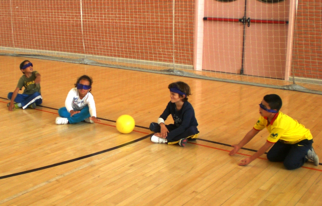 Área de Educación Física (C.P. Pintor Sorolla) Elda: Goalball en tercero.