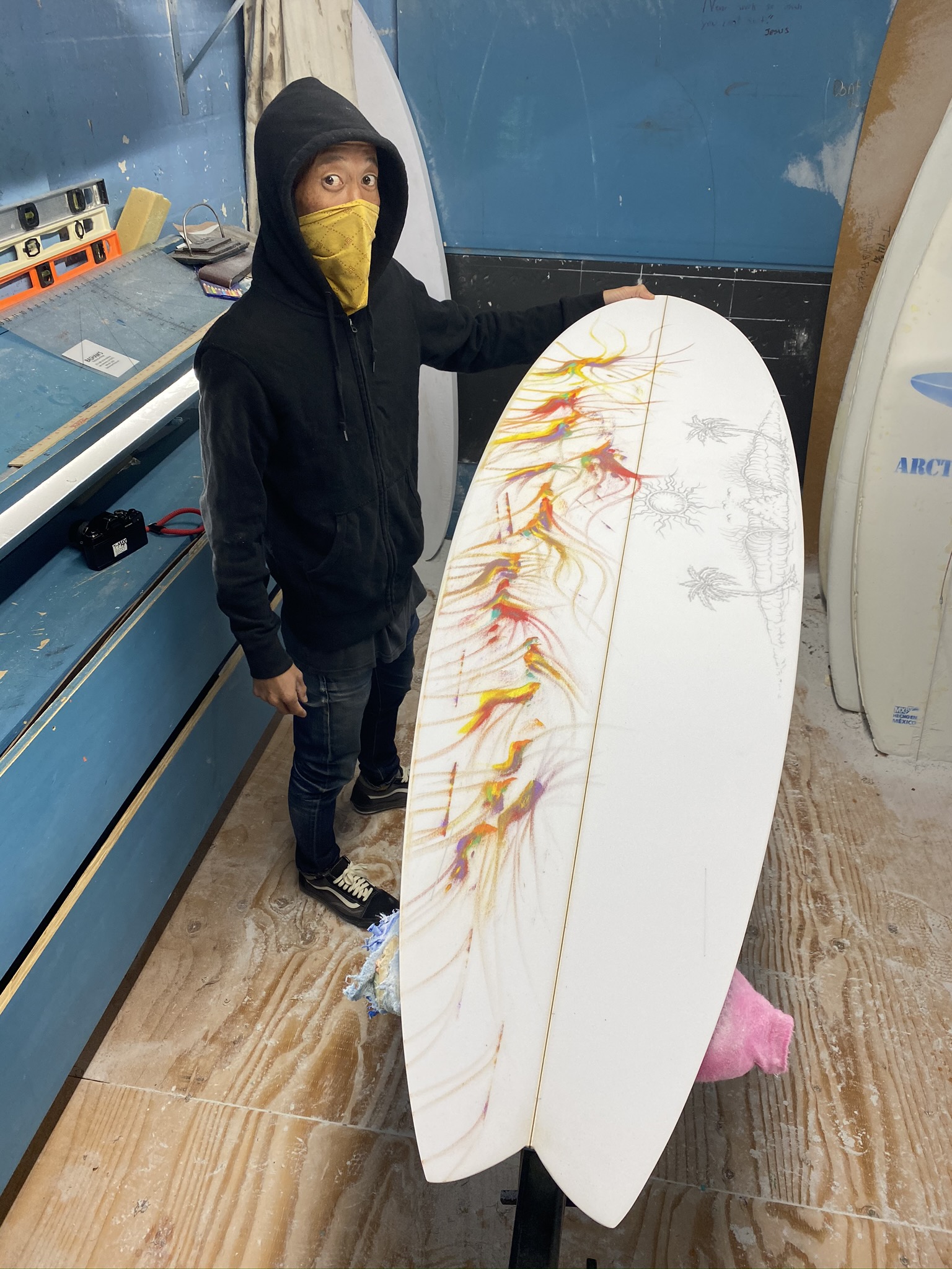 Surfer-Shaper-Artist : Custom made 5’4 fish