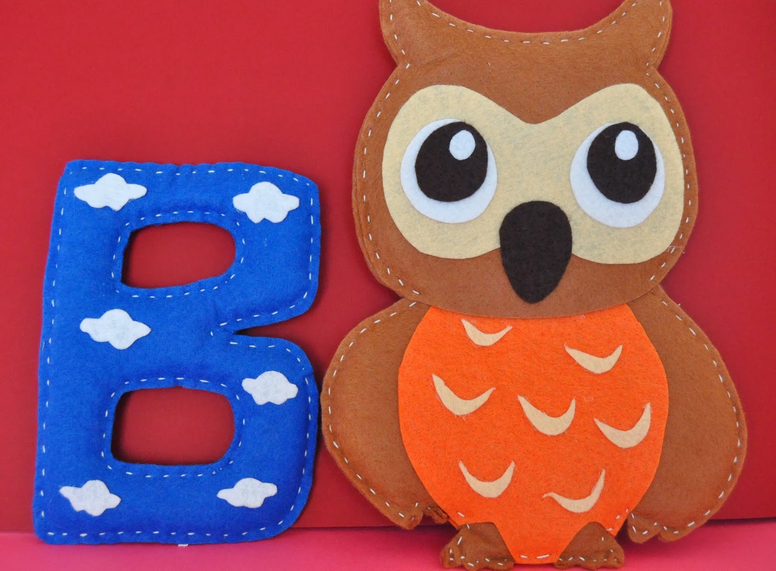 Las Chicas del Tenderete: El Abecedario y la B