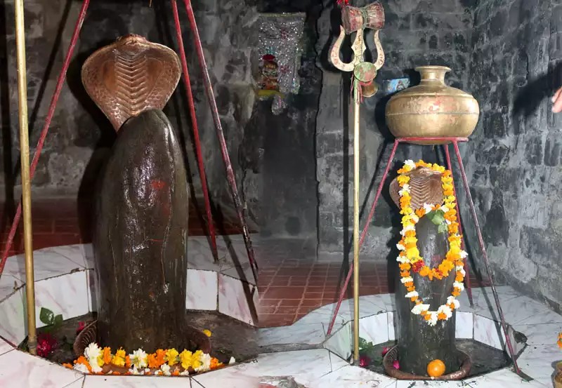 Unique Famous Temples: Mukteshwar Mahadev Temple,Pathankot on Shahpur ...