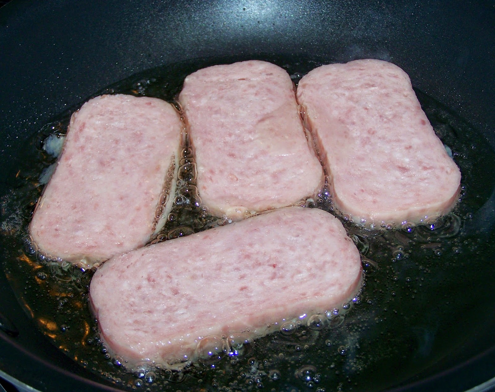 Fried SPAM Sandwiches