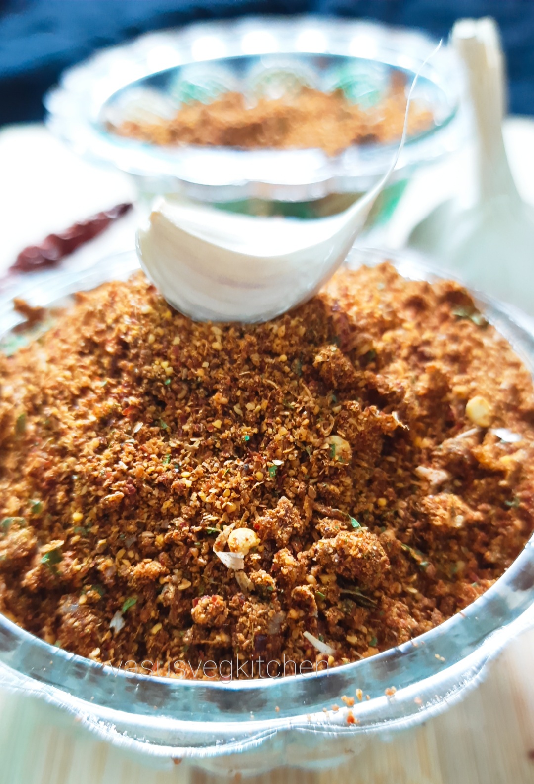 Vasusvegkitchen: Nalla Karam Podi || Andhra Style Nalla Karam Podi ...