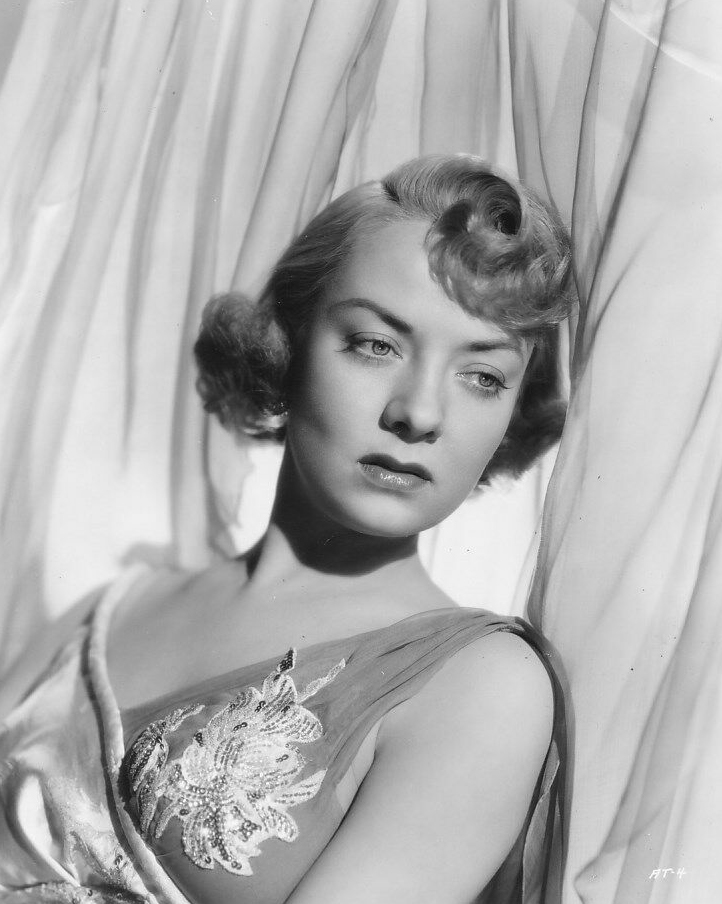 It's The Pictures That Got Small ...: THE MONDAY GLAMOUR 15!