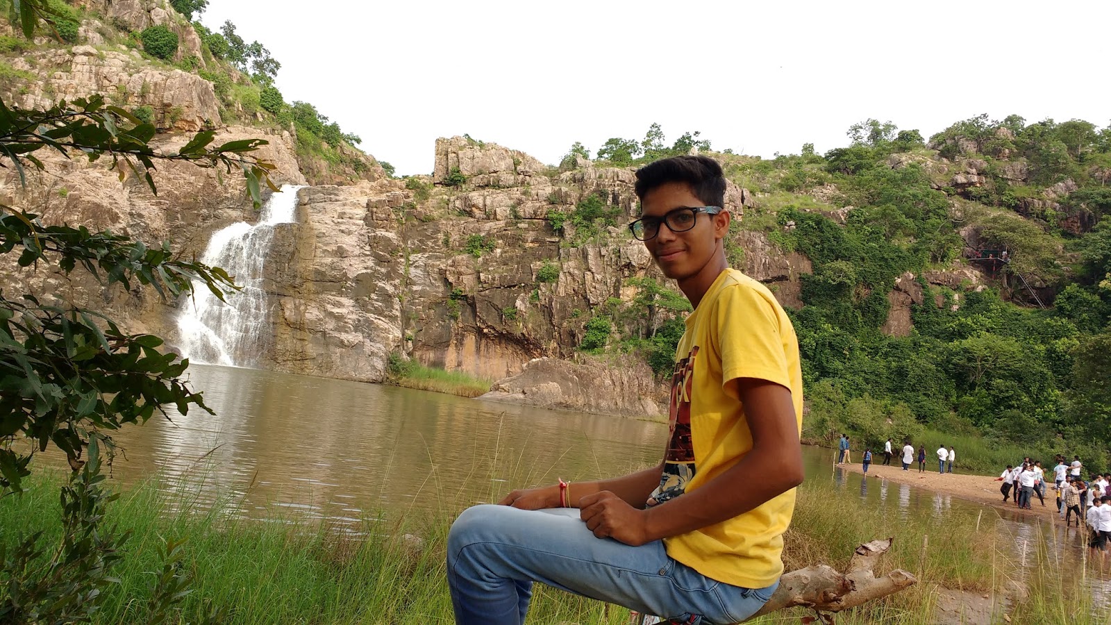 yogesh shende photos: Hajra fall photos