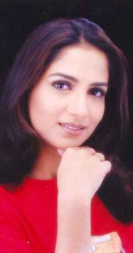 Poorva Gokhale Wiki, Biography, Dob, Age, Height, Weight, Husband and More