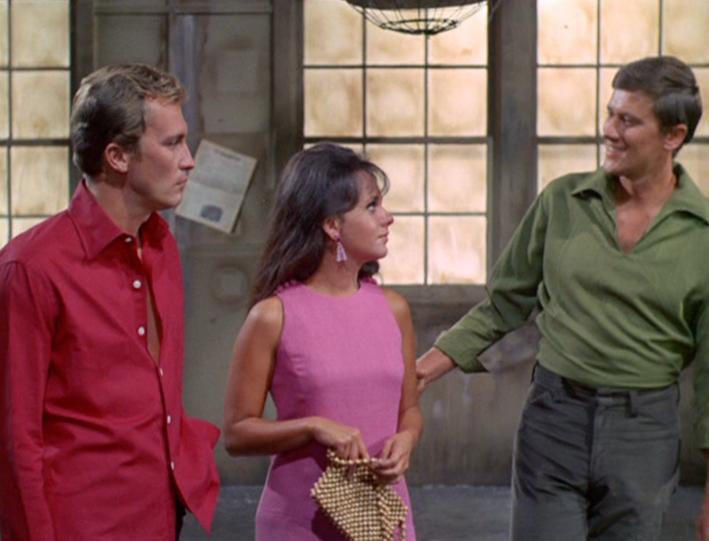 THE INVADERS: Episode 25: Dark Outpost - 10/24/67