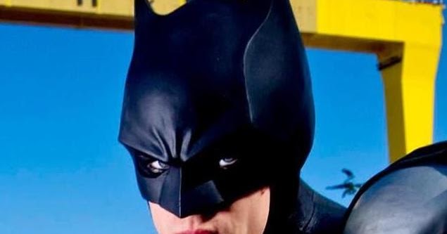 SNEAK PEEK : Sam Heughan : I”m ‘Batman'