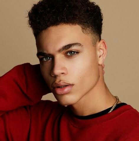 Brian Whittaker Biography, Body Statistics, Facts