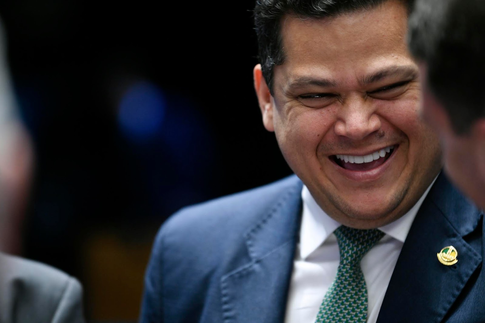 Hamilton Mourão viaja para o Peru e Alcolumbre assume a Presidência