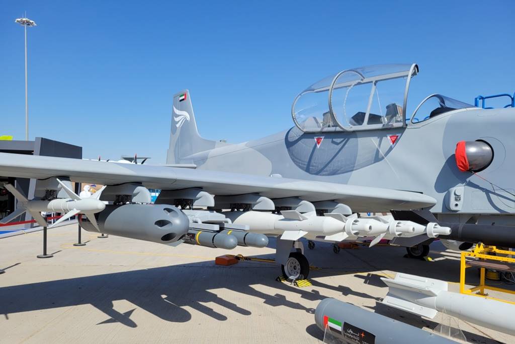 Calidus unveils giant B-350 combat ISR turboprop - Blog Before Flight ...