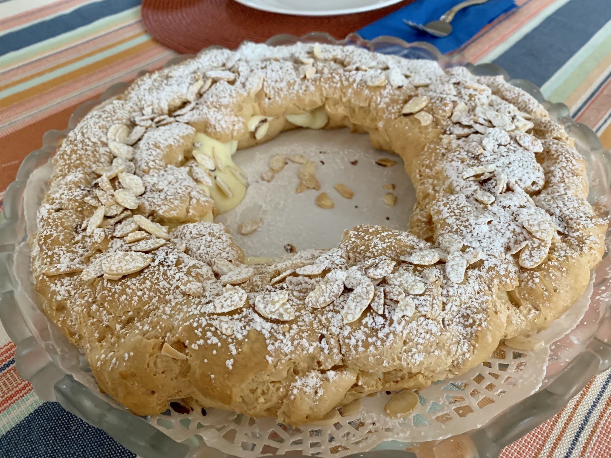 I Like to Bake and Cook Blog: Cream Puff Ring!