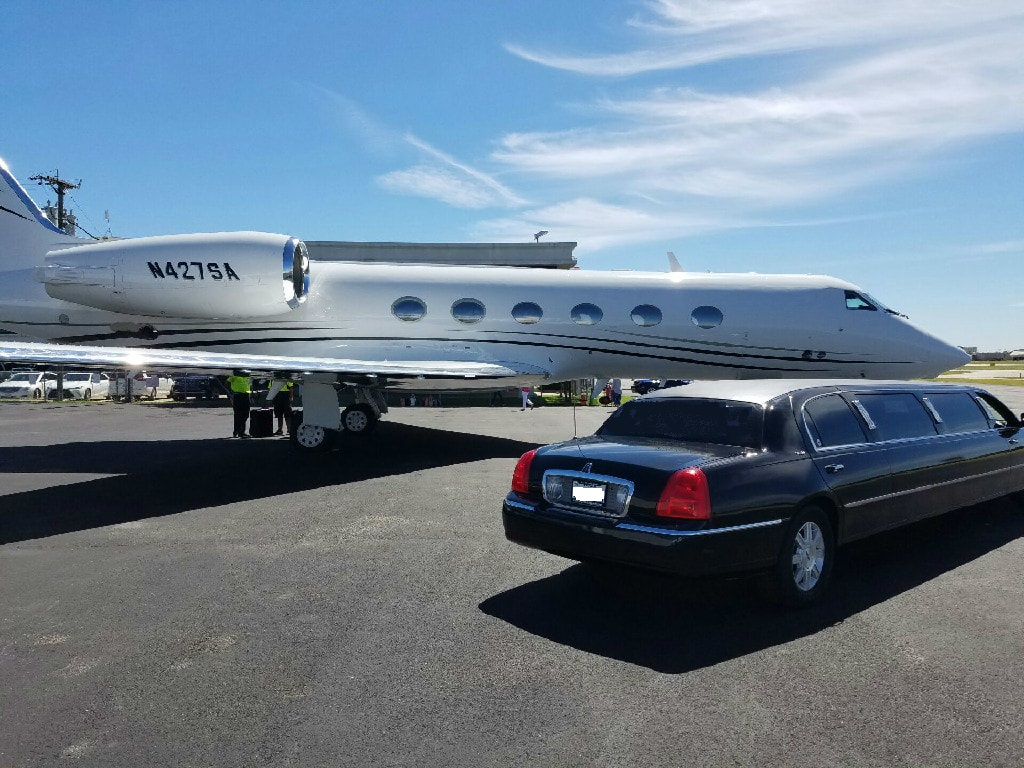 A Limousine Car Service is a Perfect Choice for Your Airport Travels: