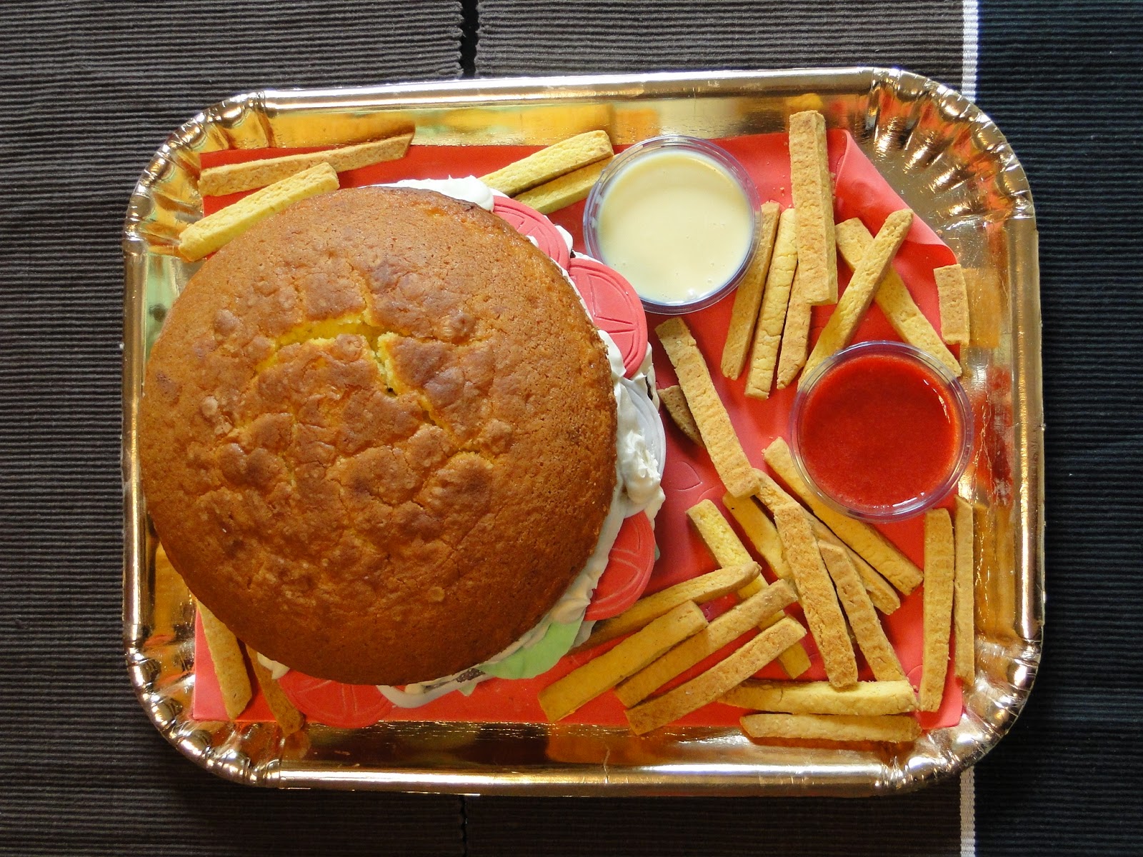 lavuoiunatorta?!: Fast food cake