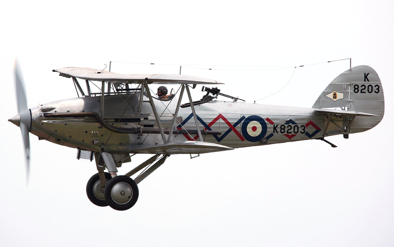 nhungdoicanh II: Hawker Demon