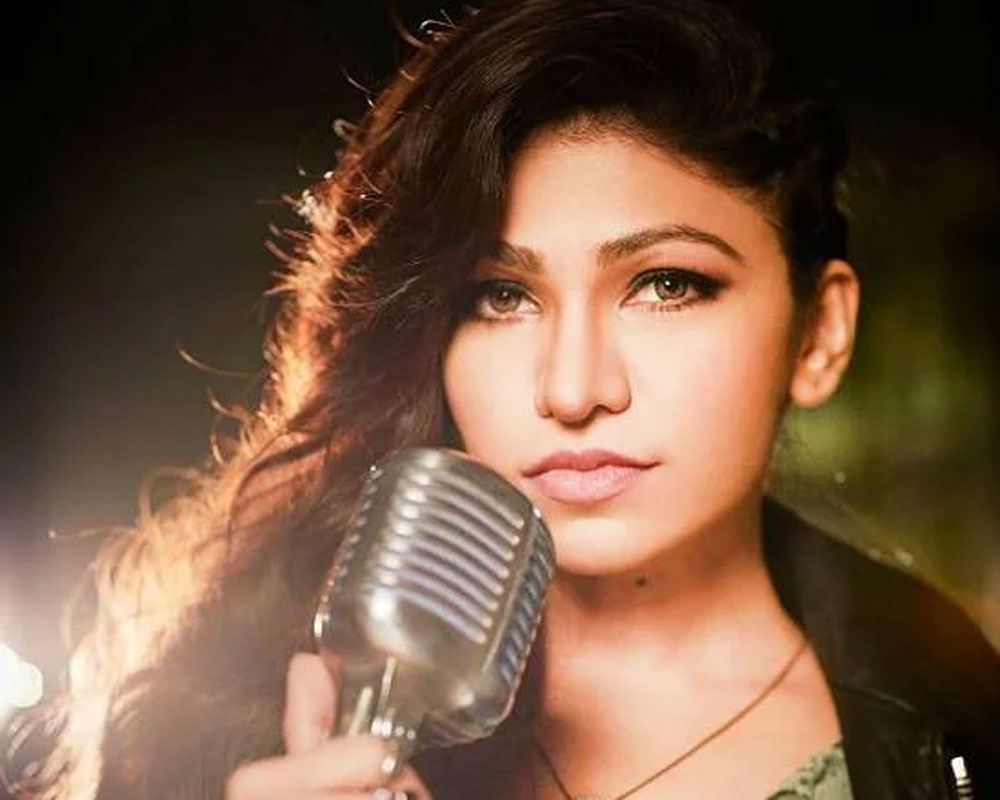 Tulsi Kumar Biodata, Movies, Net-worth, Age, New Movies, Affairs, New ...