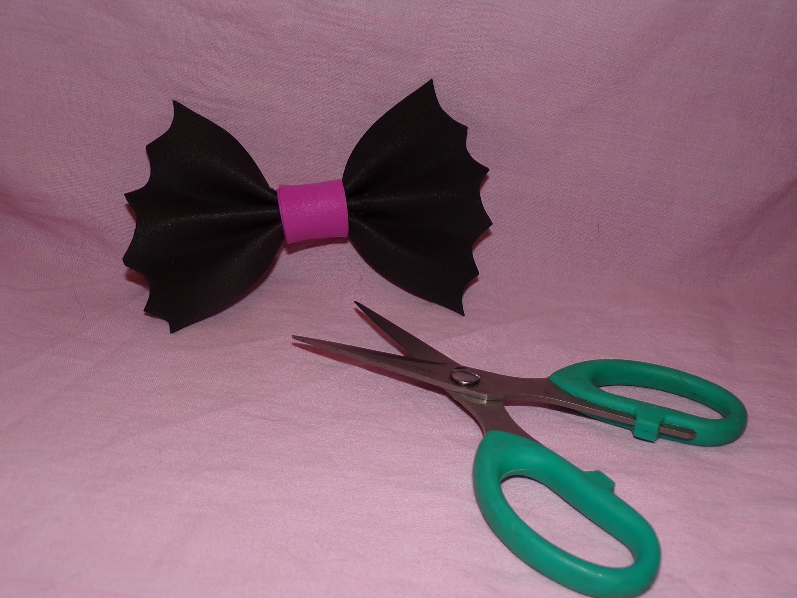 How to Make DIY Monster High Inspired Bows