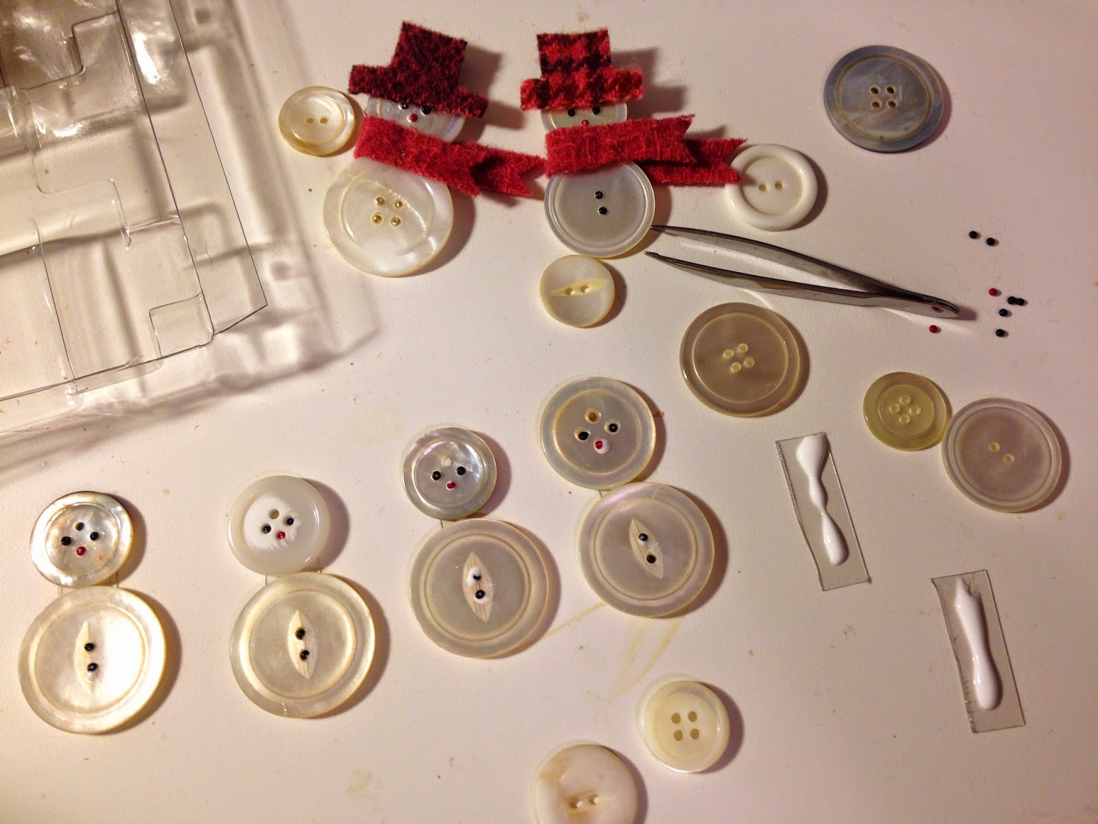 button snowmen, a tutorial - Knitionary