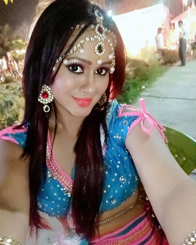 Gunjan Pant Pictures, Wallpaper, Image Gallery, Bold and Beautiful ...