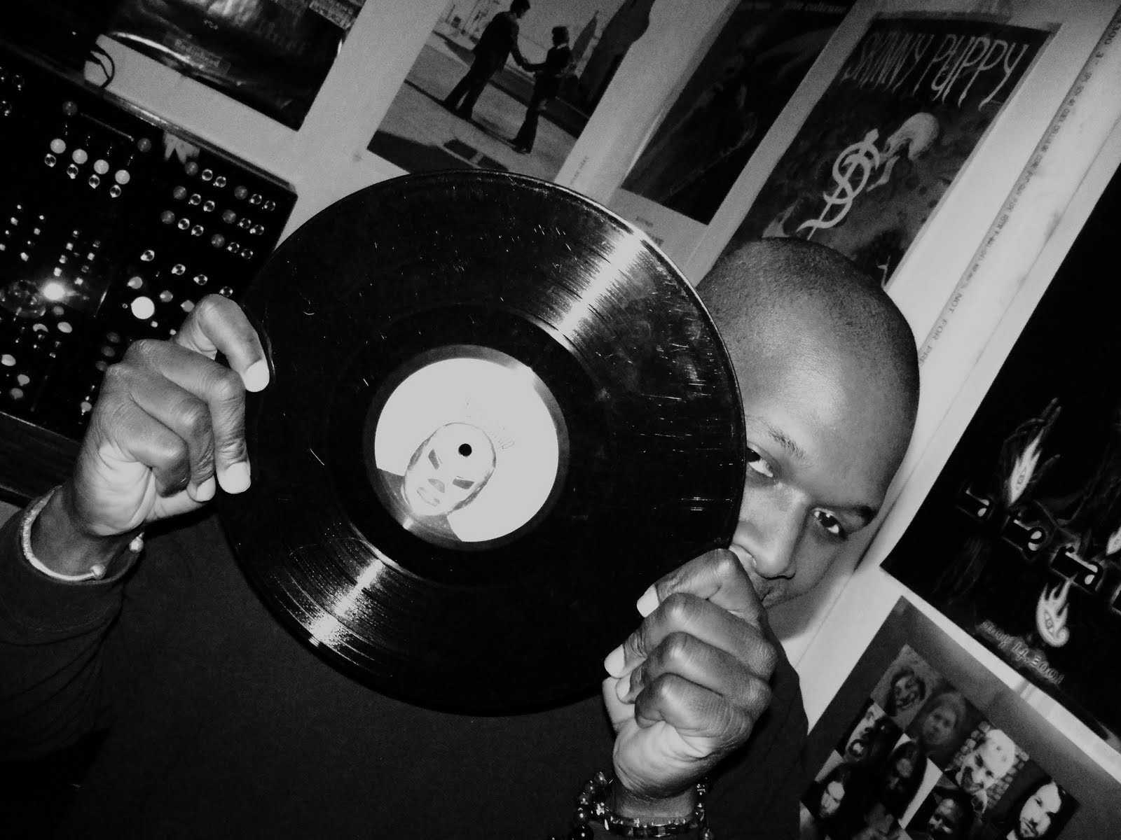 DJ Logic - Alchetron, The Free Social Encyclopedia