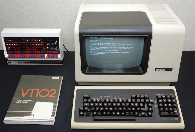 My Old Computers: DEC VT102 Terminal (1983)