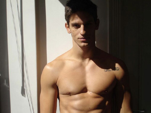 L'Homme du Jour: MIRO MOREIRA