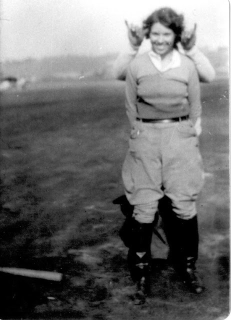 The Passion of Former Days: Aviatrix