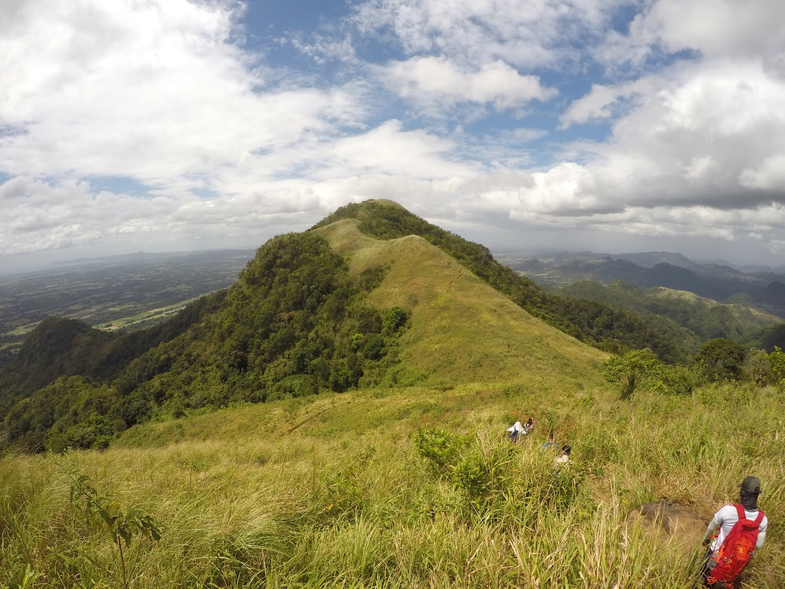 Hiking Guide to Mt. Talamitam - Mt. Apayang - moredantravels