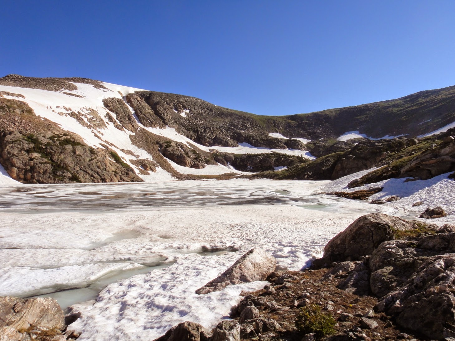 Hiking Rocky Mountain National Park: Snowdrift Peak and its lakes.