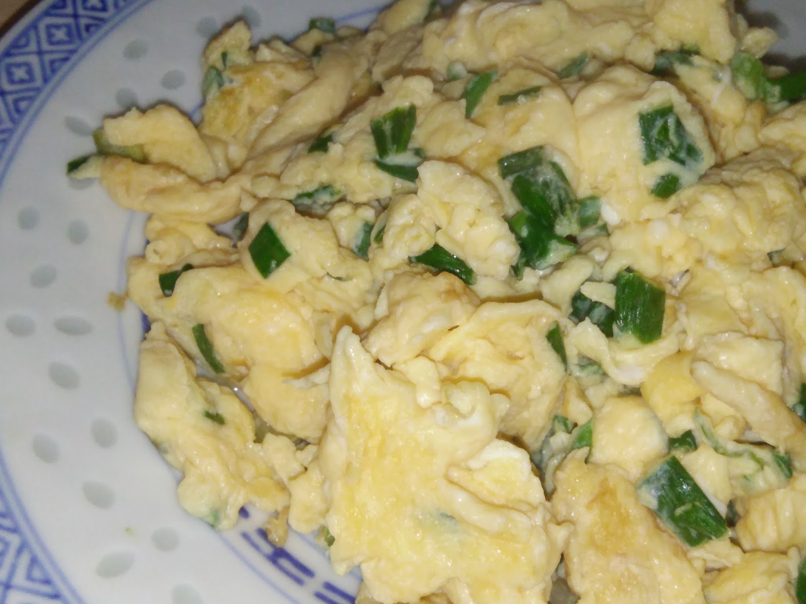 Cooking Pleasure: EGGS AND SCALLIONS