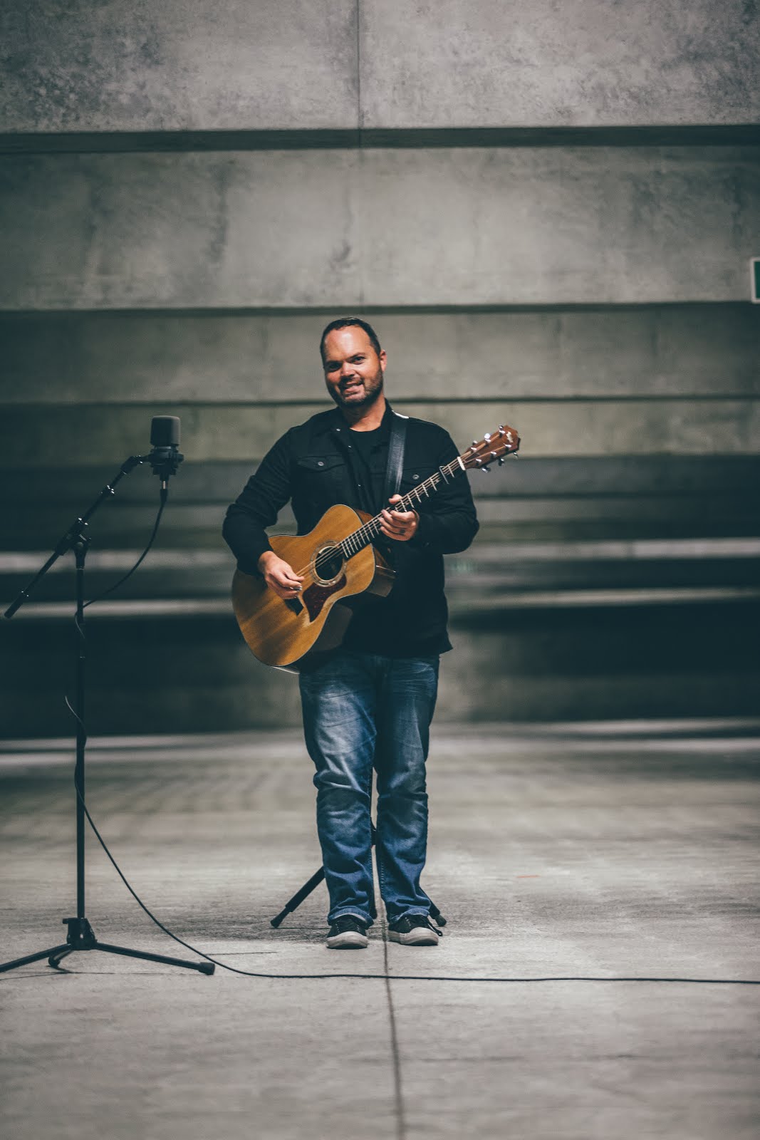 Jairus' Worship Resume'