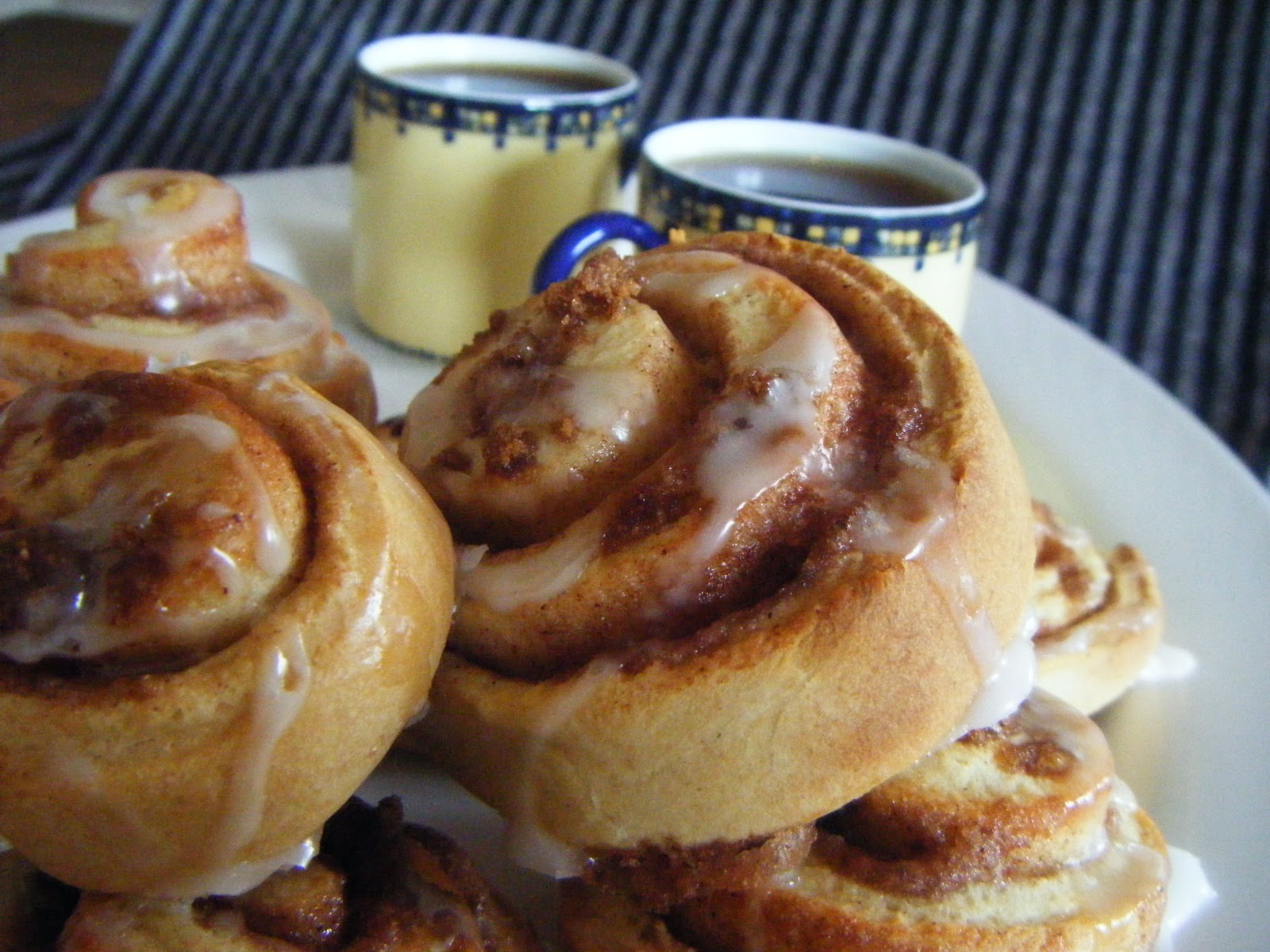 Nuala's Kitchen: Day 1: Cinnamon Scrolls