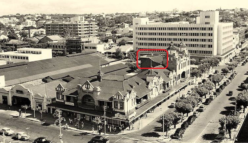 Prédio Pott - as lojas, da Sapataria Hélio aos Lazarus (4/12)