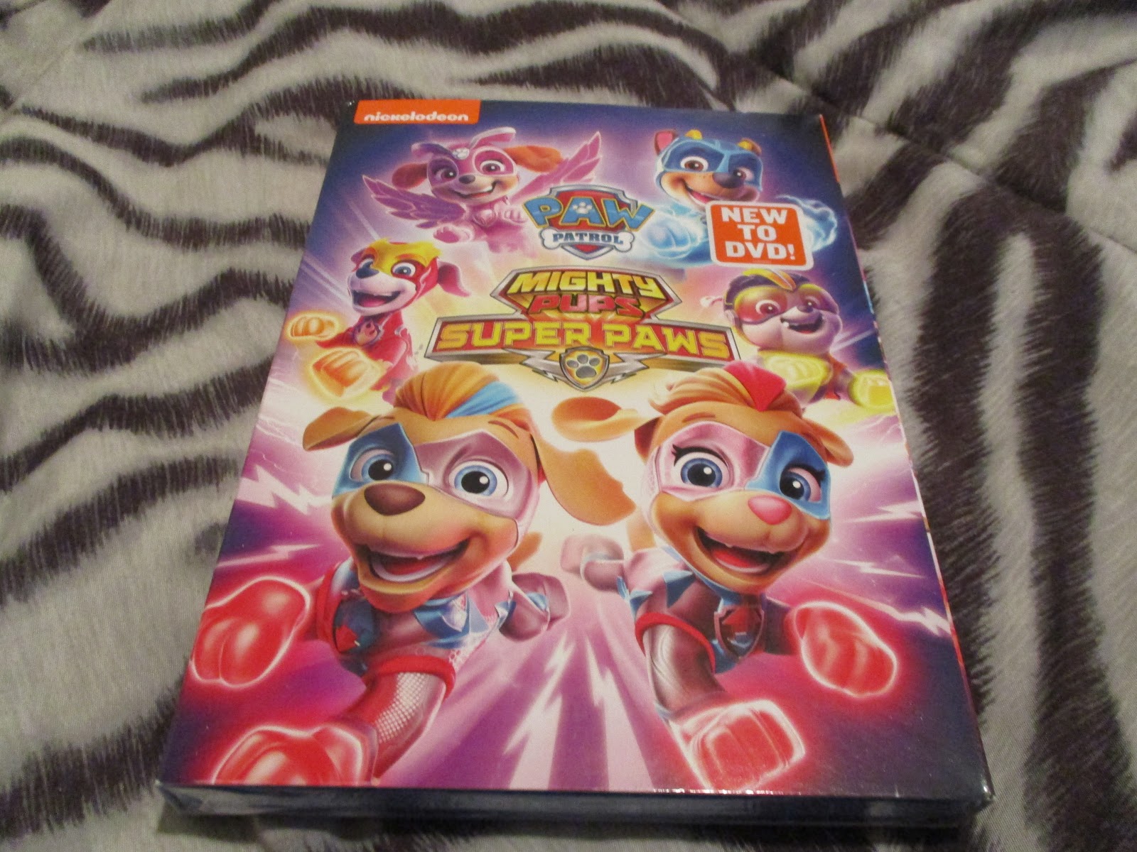 Missy's Product Reviews : Paw Patrol: Mighty Pups Super Paws