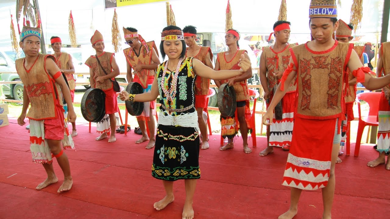 Blog Sejarah STPM Cikgu Mohammadia: Sejarah dan Perkembangan etnik Murut