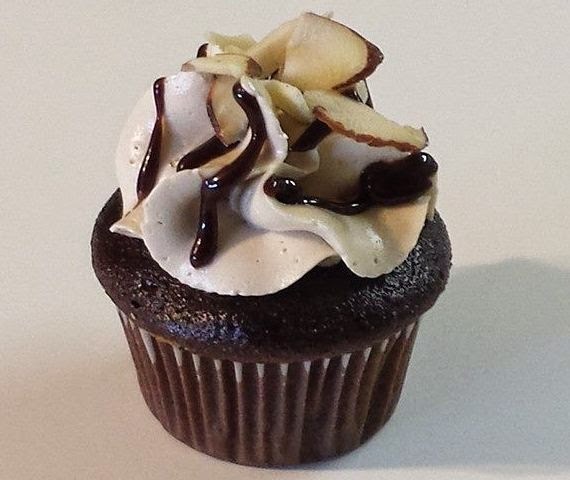 Baker Becky: Happy Blogiversary To Me!!! (Oh...and Jamoca Almond Fudge ...