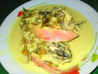 DARI DAPUR ORANG KAMPUNG: GULAI LEMAK IKAN HARUAN DENGAN BUNGA KANTAN ...