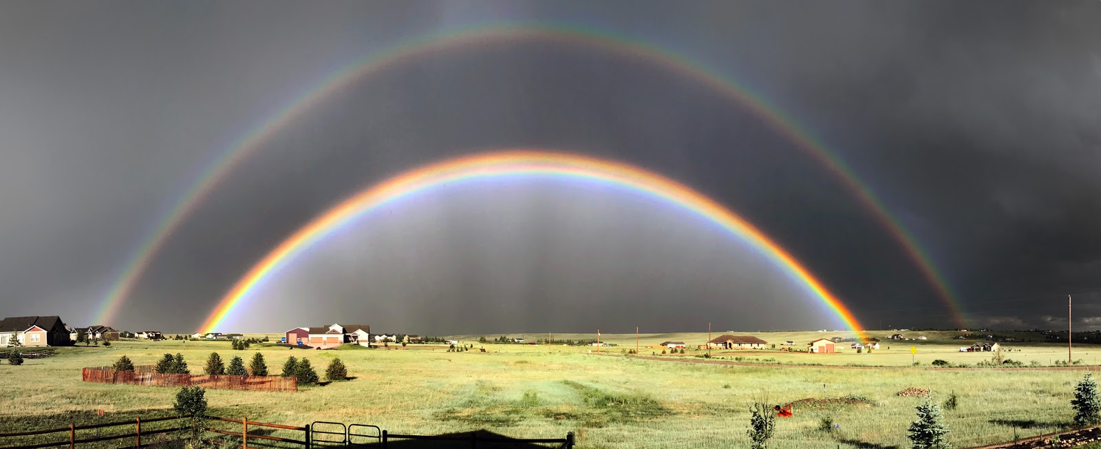 esplaobs: RARE TWINNING RAINBOW Taken by Jan Curtis on June 21, 2018 ...